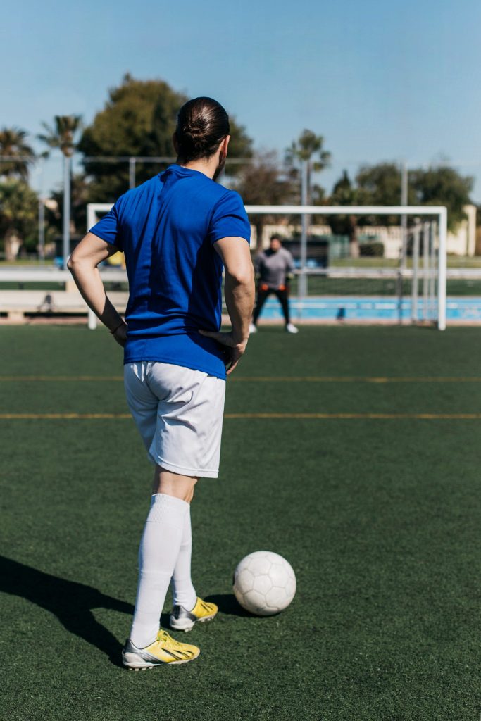 Maximum Performance: The Best Workouts for Football Players - Sports World